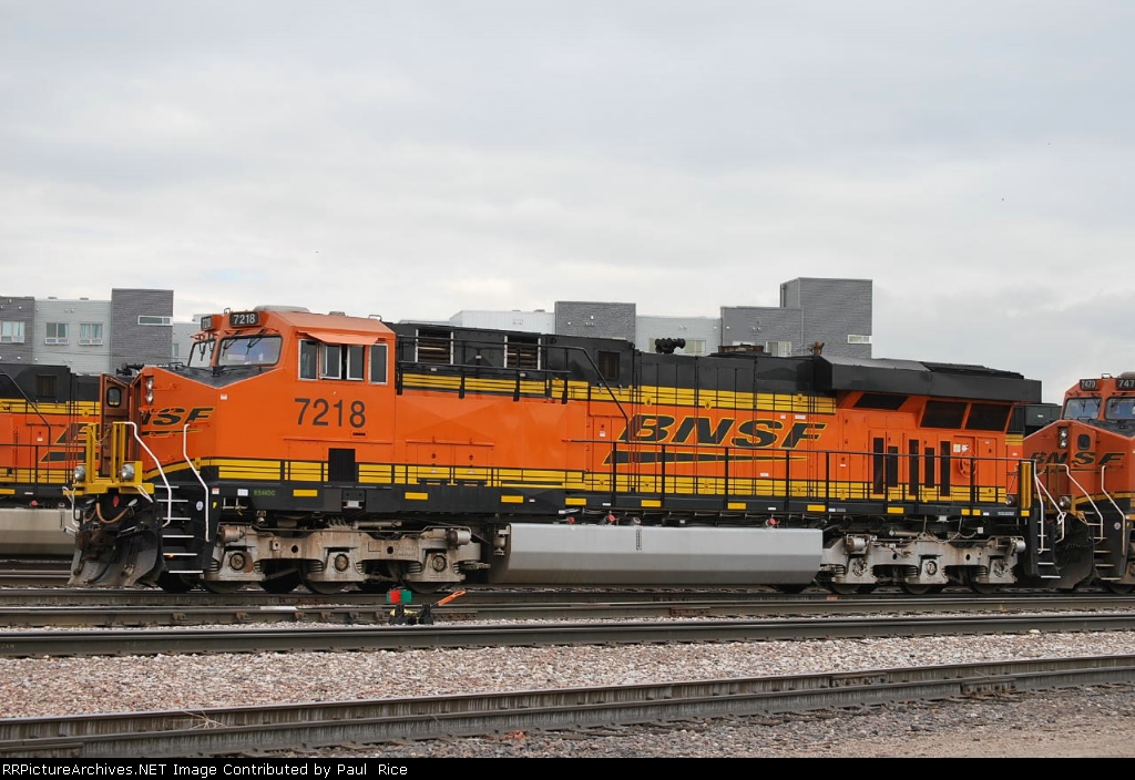 BNSF 7218